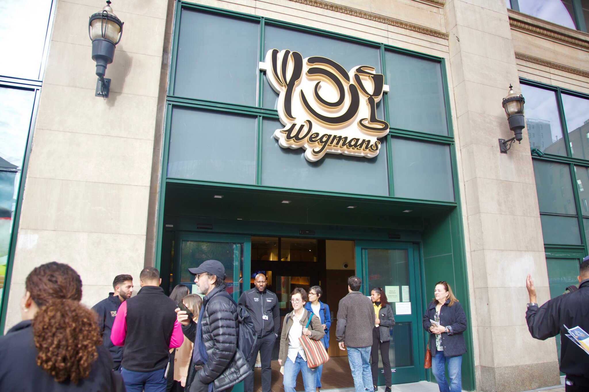 Wegmans Opens First Manhattan Store at Astor Place