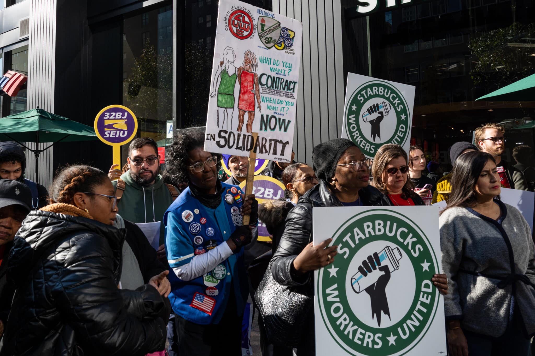 A cup of woe: NYC Starbucks workers walk off job, steamed over pay and ...