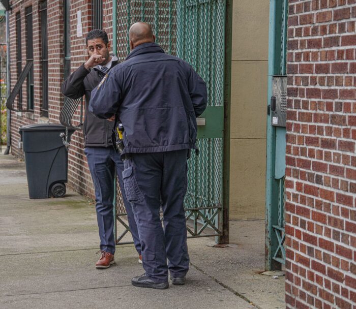 Man, woman, and child found dead inside Bronx apartment building ...
