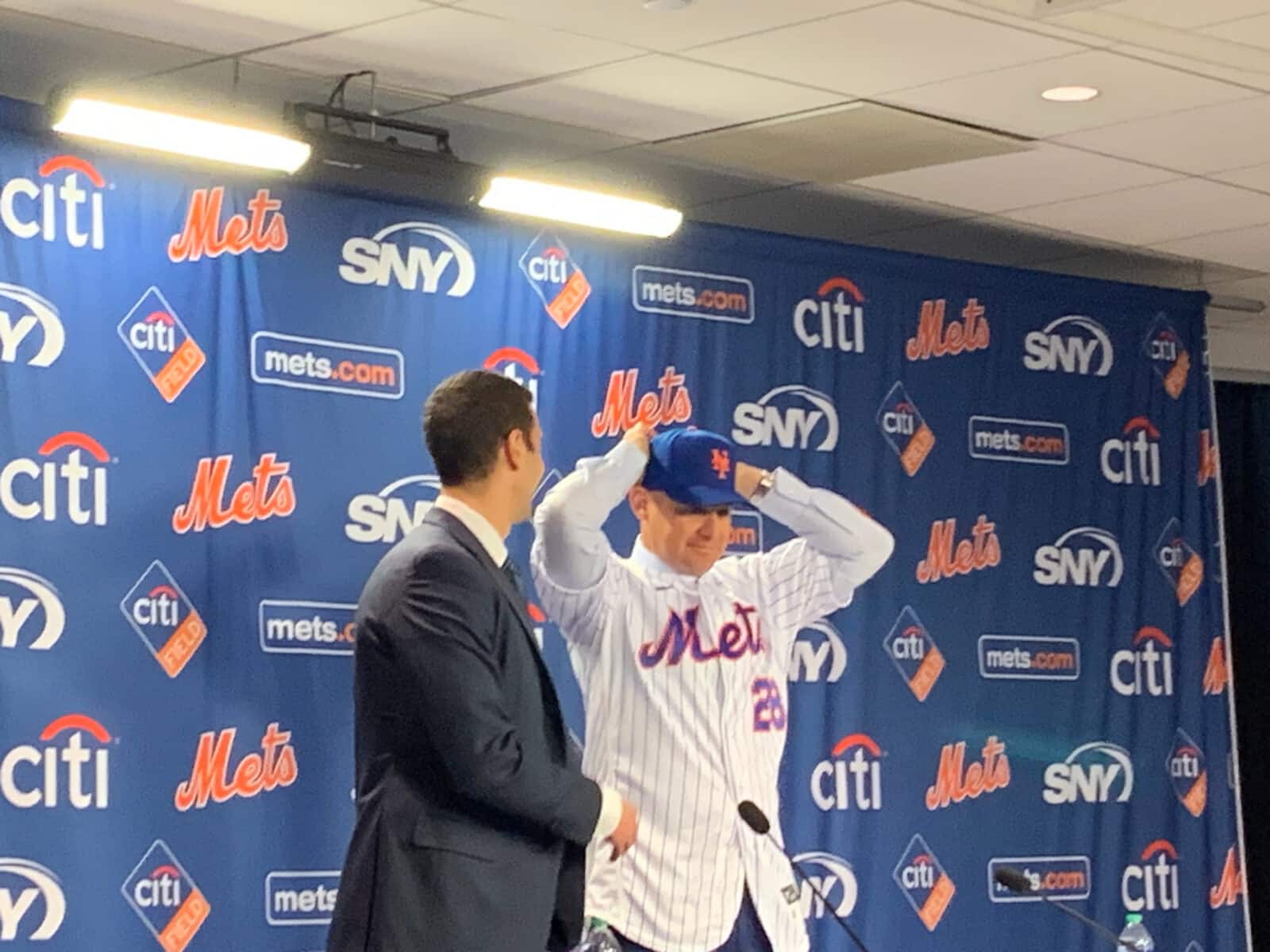 Willie Randolph returning as Mets bench coach? Carlos Mendoza ...