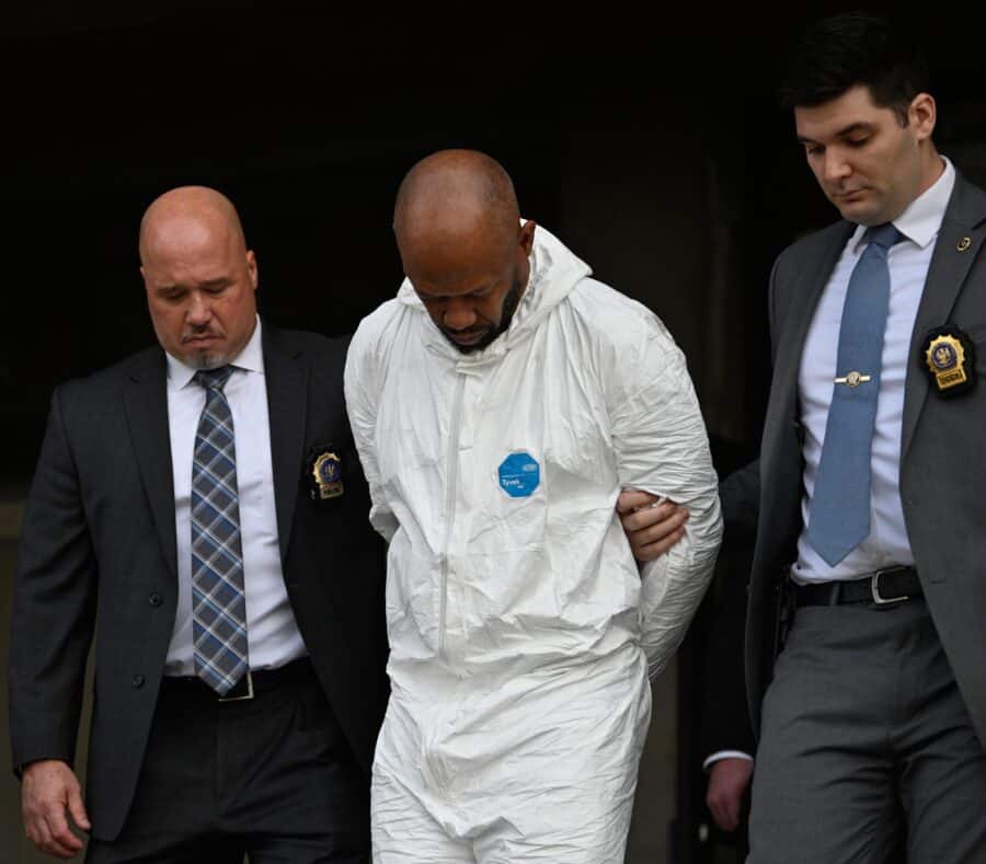 Queens landlord who murdered tenants and girlfriend says he was under ...