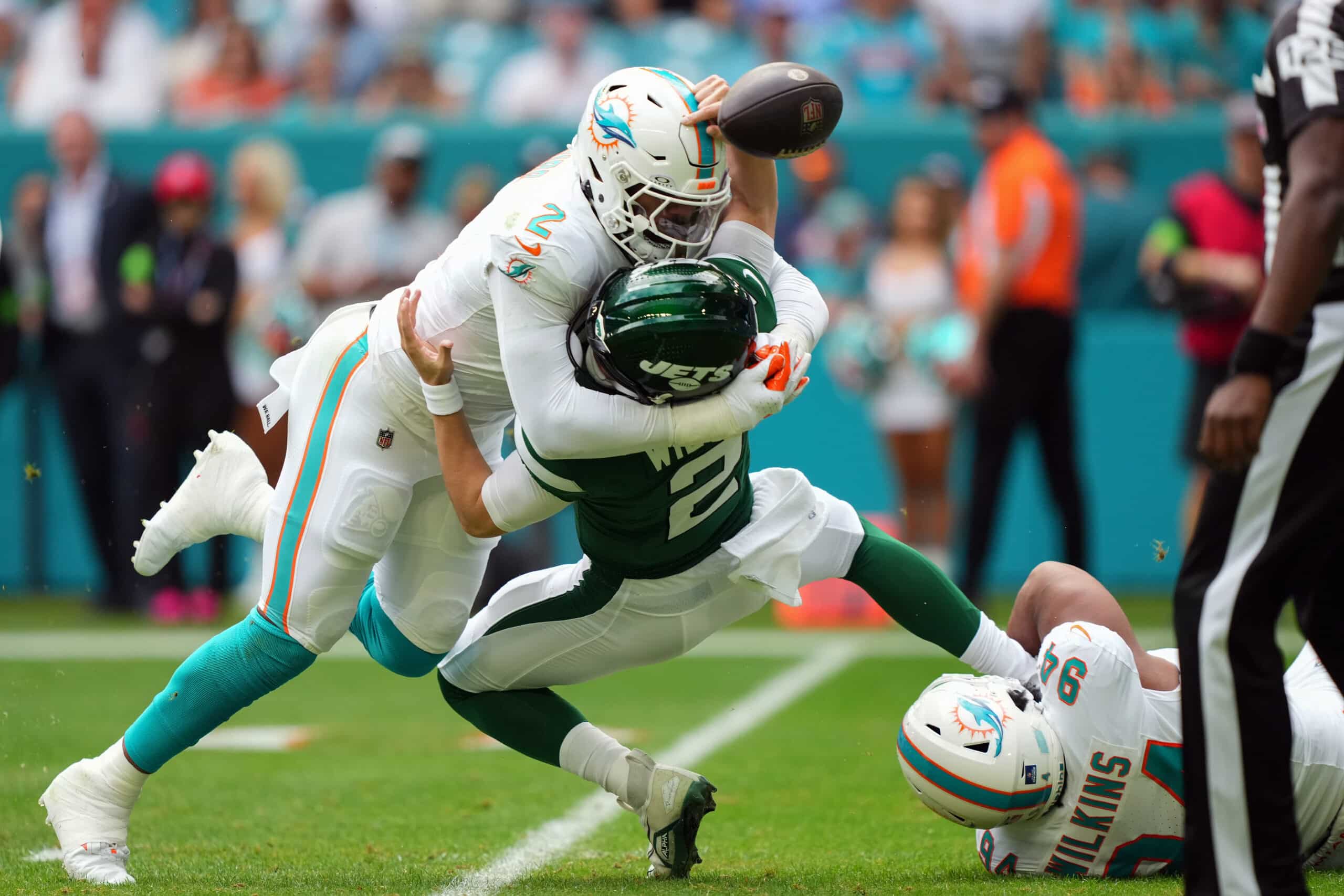 Jets playoff hopes turn back into pumpkins, shut out by Dolphins 30-0 ...