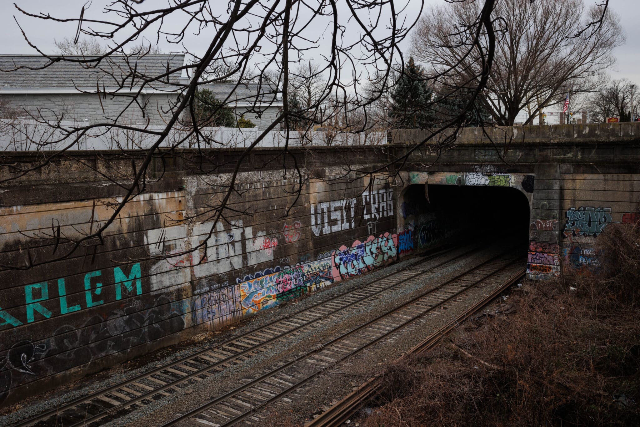 Historic Queens graveyard may threaten Hochul’s rail plan