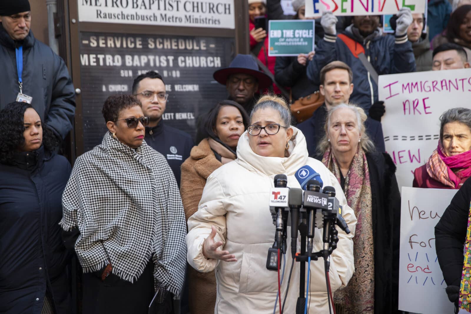 Speaker Adams slams mayor’s 60-day shelter limit for migrant families ...