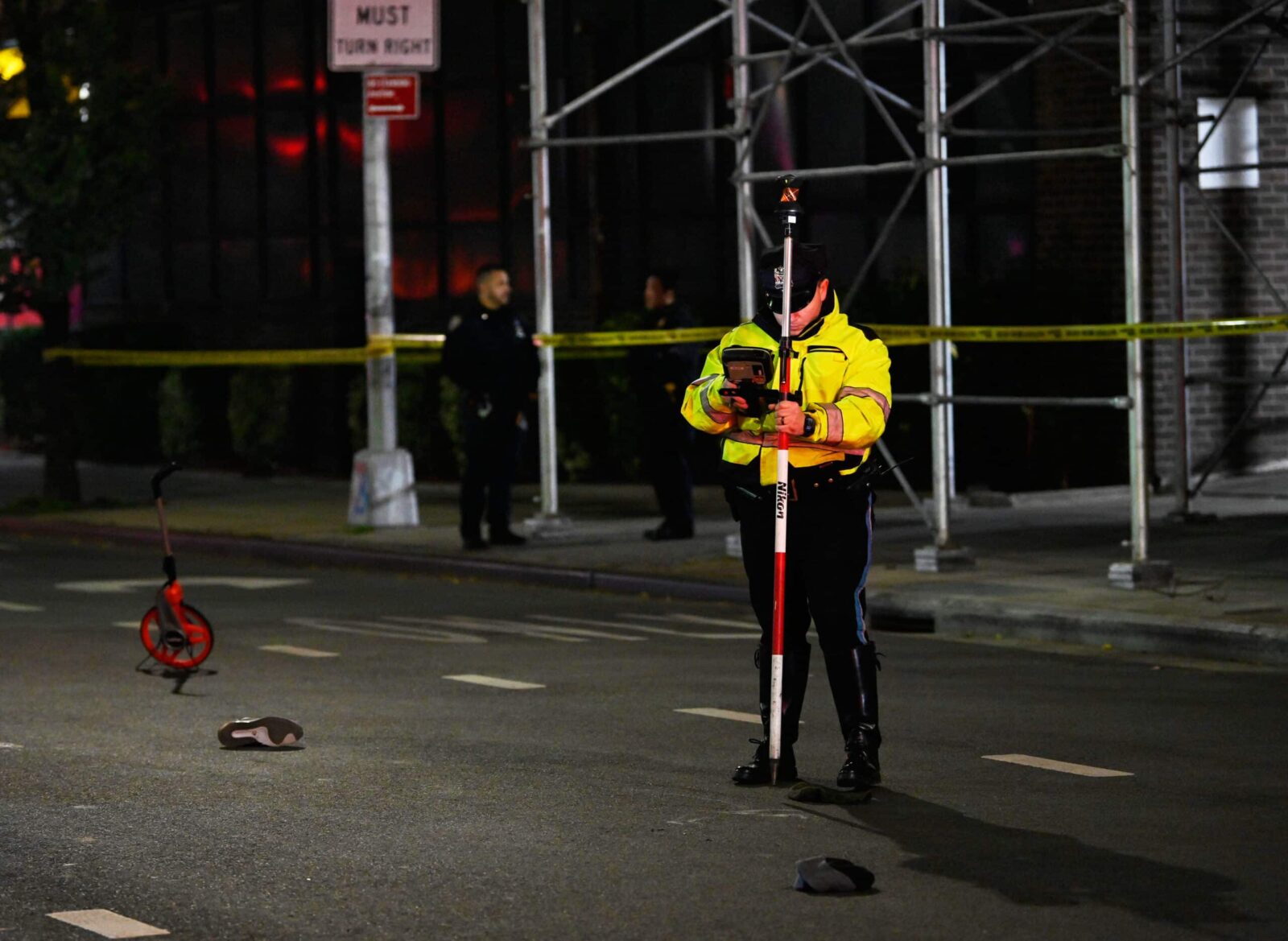 Manhattan cop struck by hit-and-run driver during attempted traffic ...