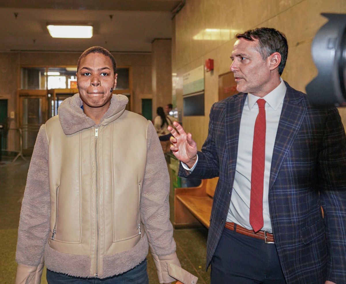 NYC Subway Cellist Assault: Brooklyn Woman Released | AMNY