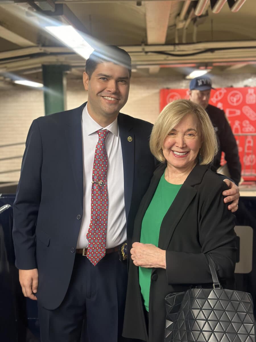 To catch a crook: How a senior Manhattan robbery victim and NYPD worked ...