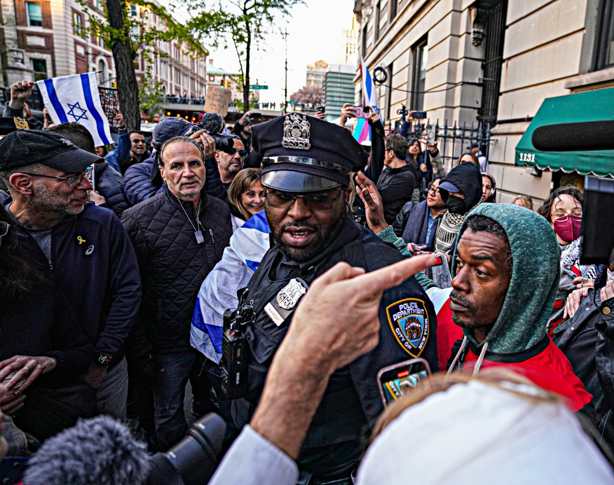Columbia University protests: Protesters clash over controversial ...