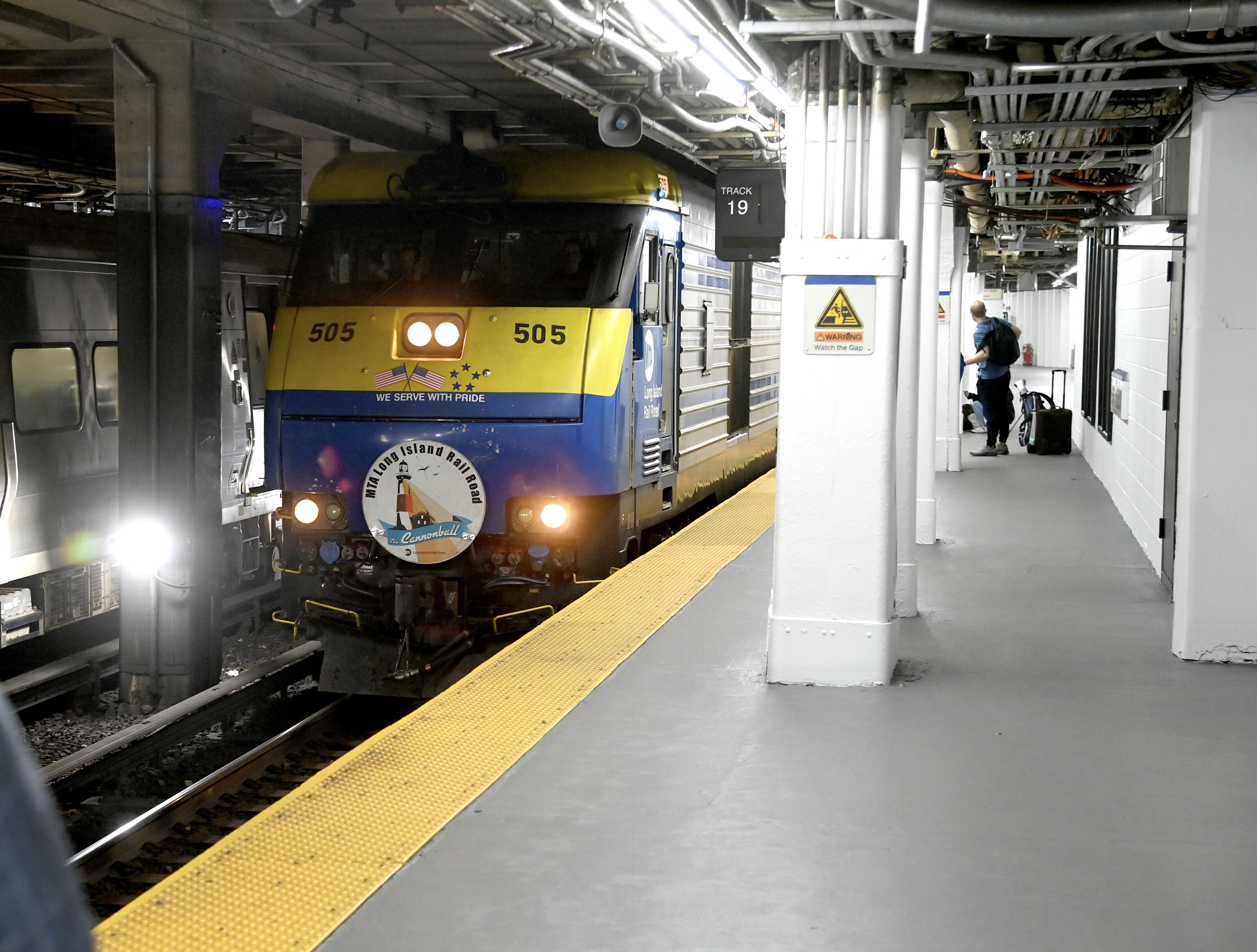 NYC subway and bus service changes are in place for Labor Day weekend