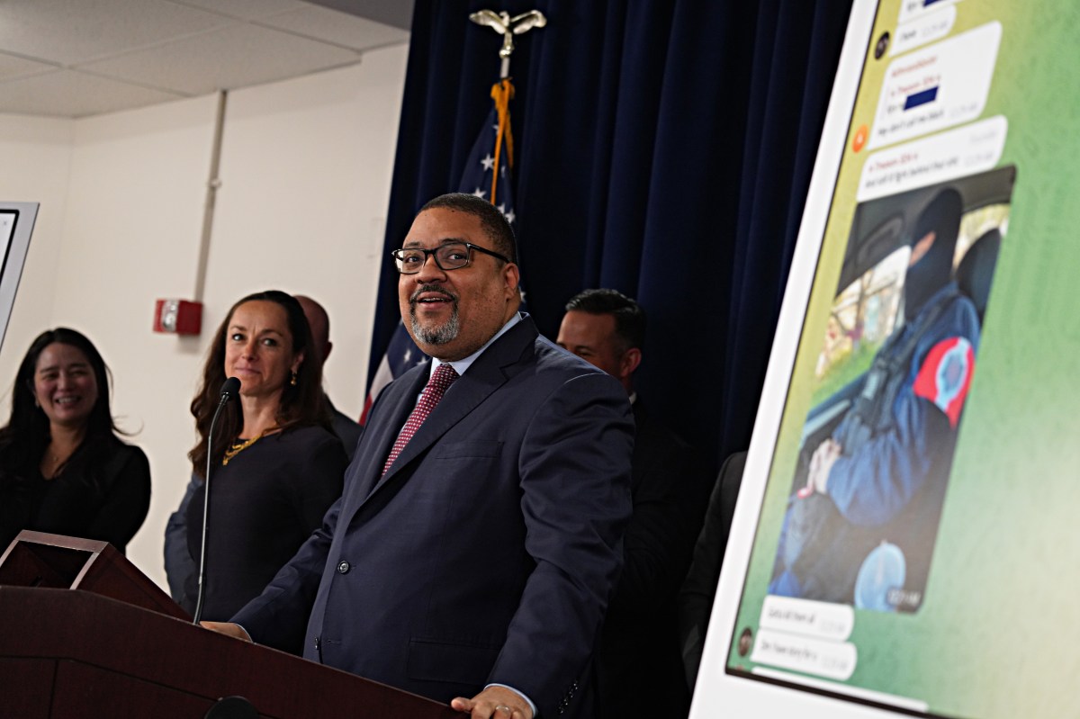 Dean Moses - Journalist Profile - Intelligent Relations