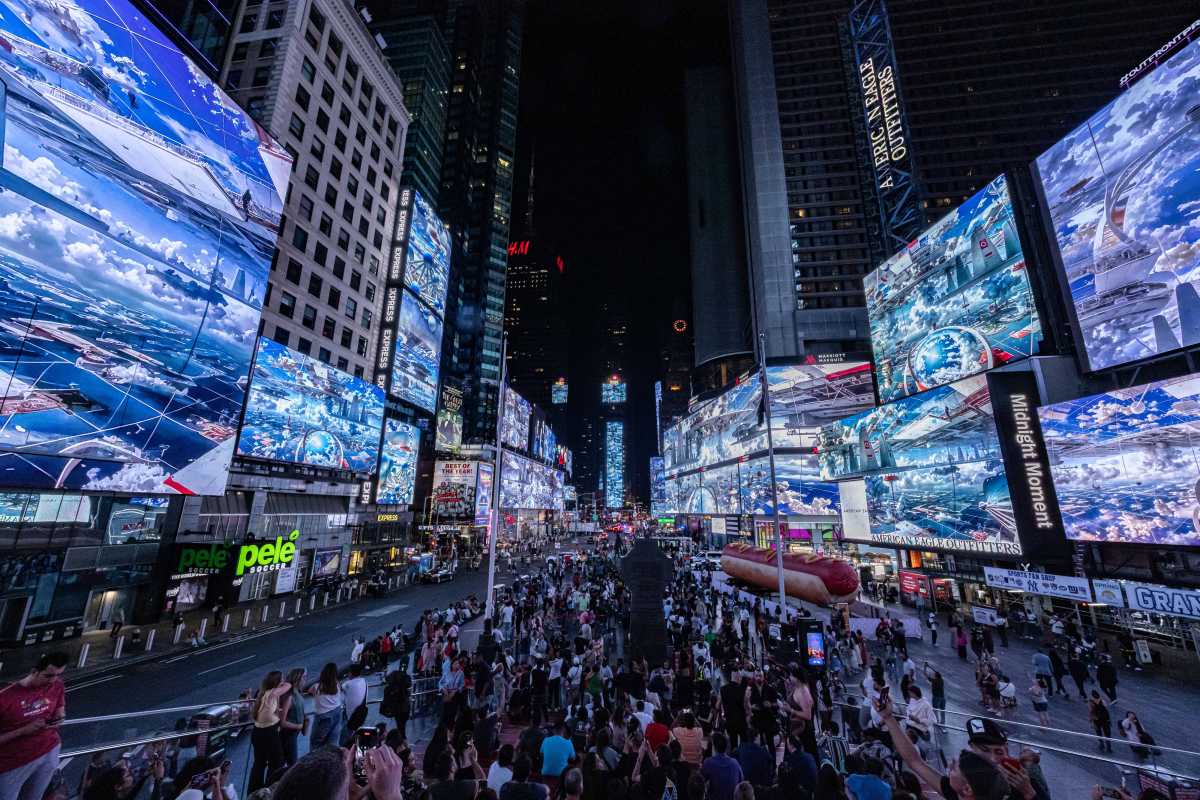 Times Square’s Midnight Moment Dazzles with Digital Art