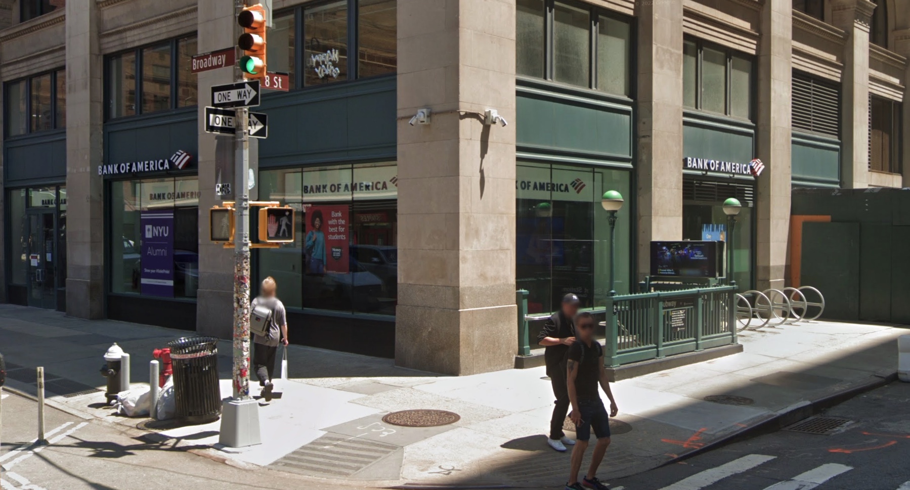 Man slashed in Manhattan subway station after dispute.