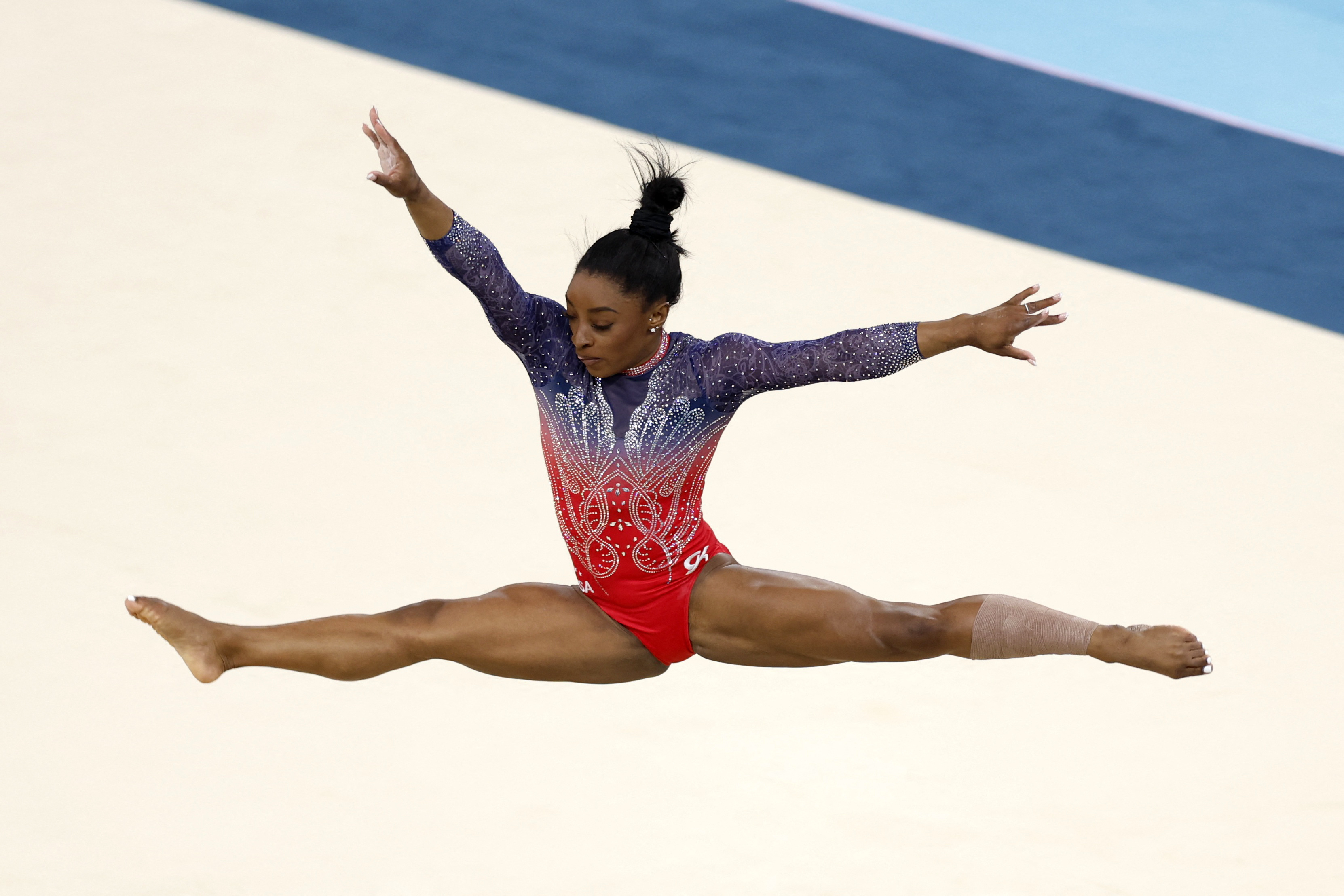 Simone Biles Claims Silver in Olympics Floor Exercise