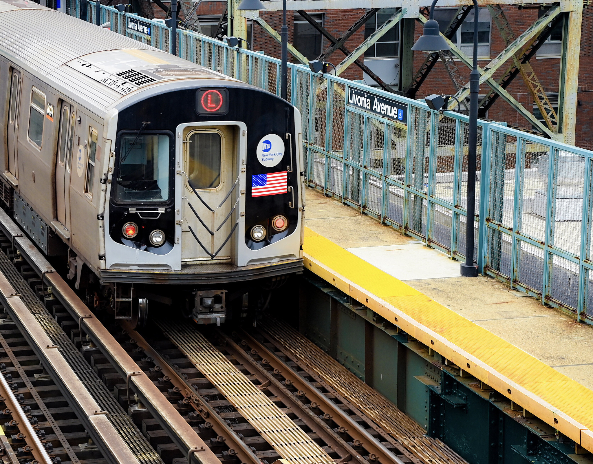 L-Train Service Disrupted: August 19 Delays