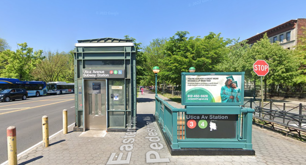 MTA Conductor Stabbed at Brooklyn Subway Station MTA Conductor Stabbed at Brooklyn Subway Station