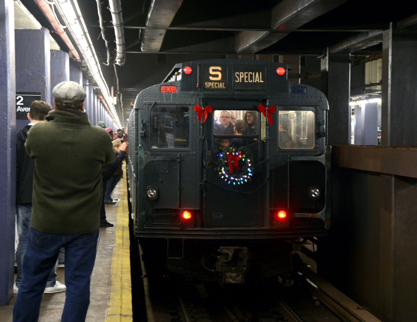MTA’s vintage holiday subway rides return