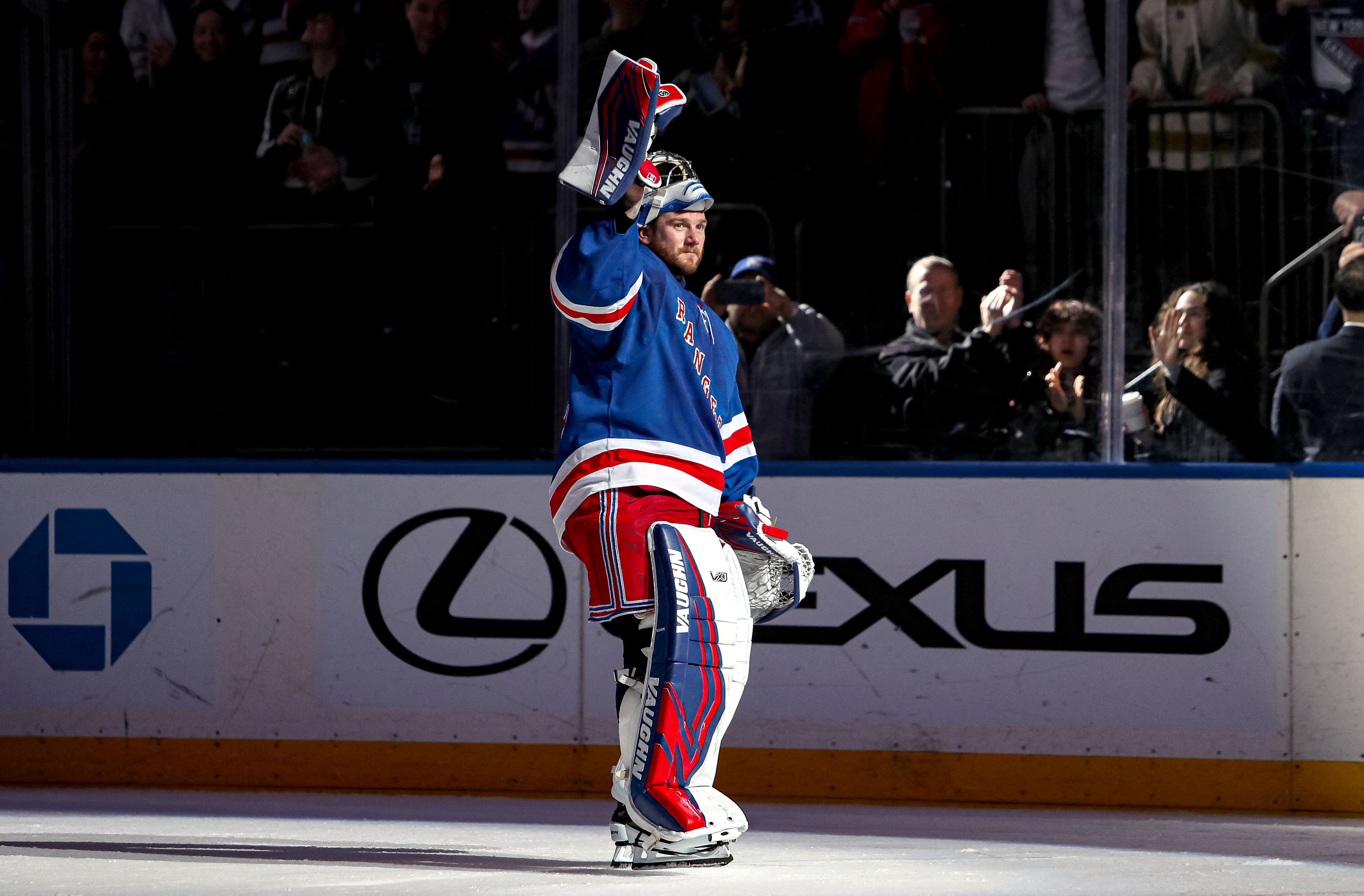 Rangers’ Jonathan Quick Secures 400th NHL Win