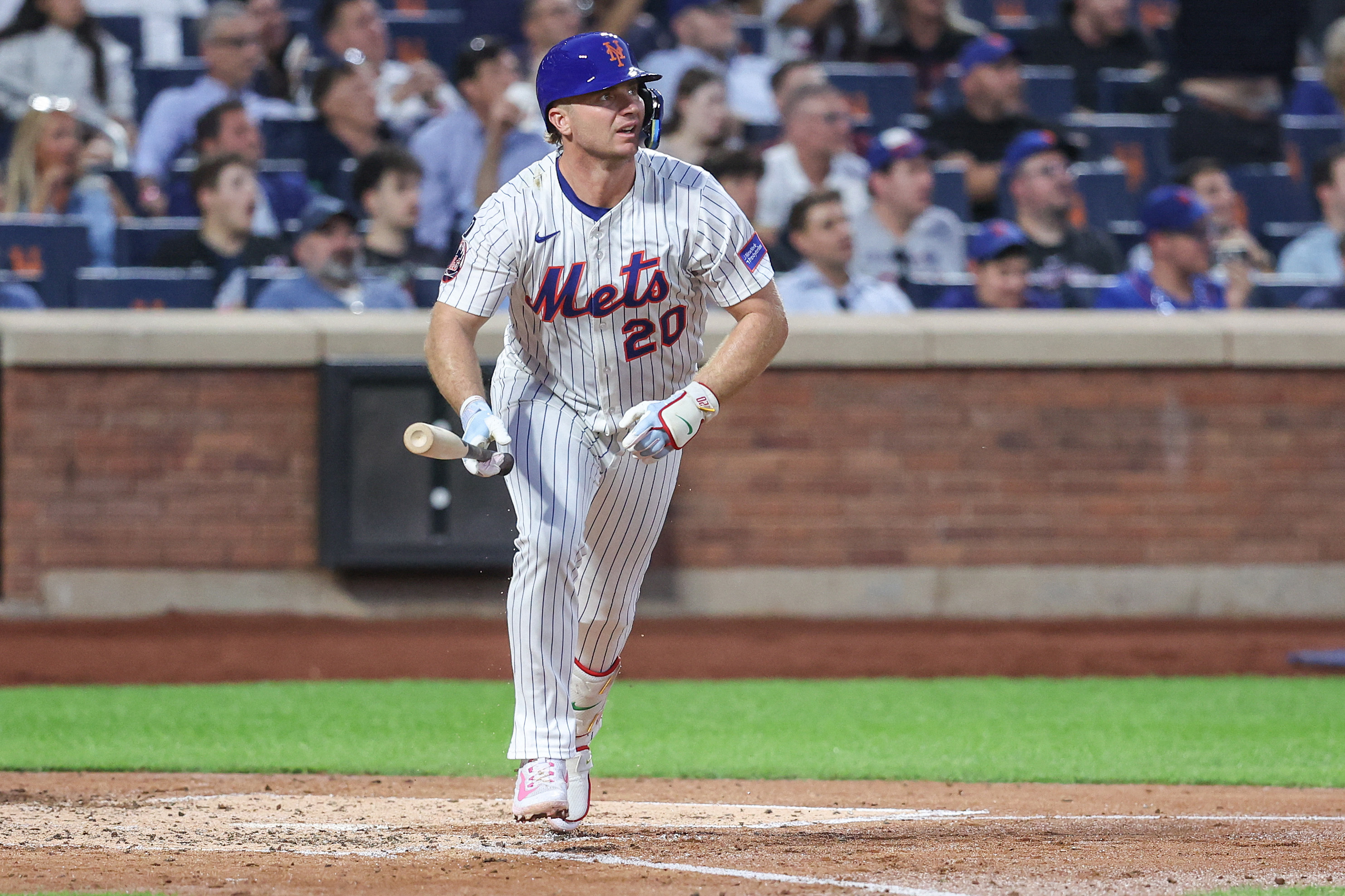 Pete Alonso calls out Mets brass after HR record breaker