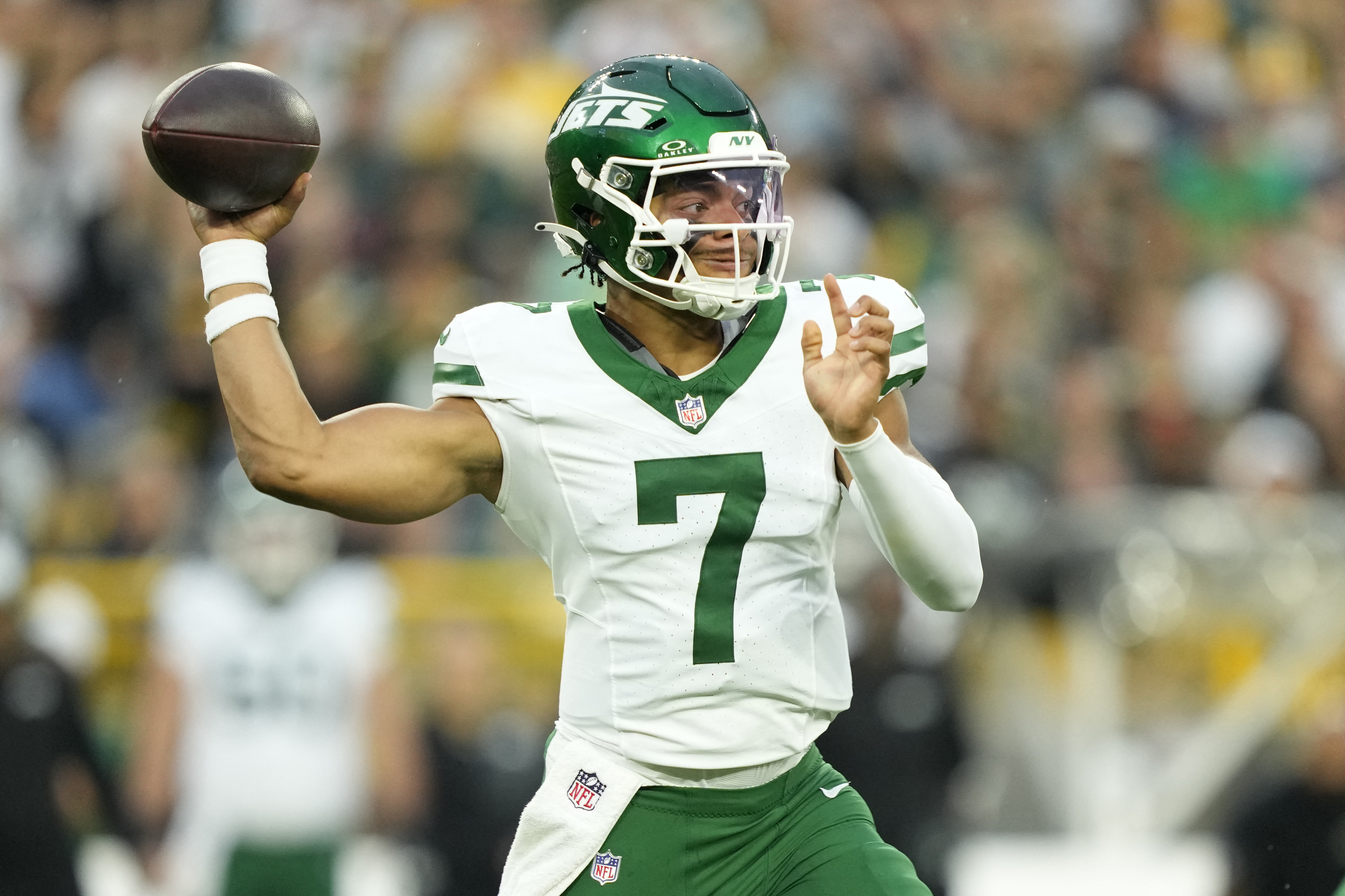 2025 Jets season preview: Justin Fields, the run game, 5 things to ...