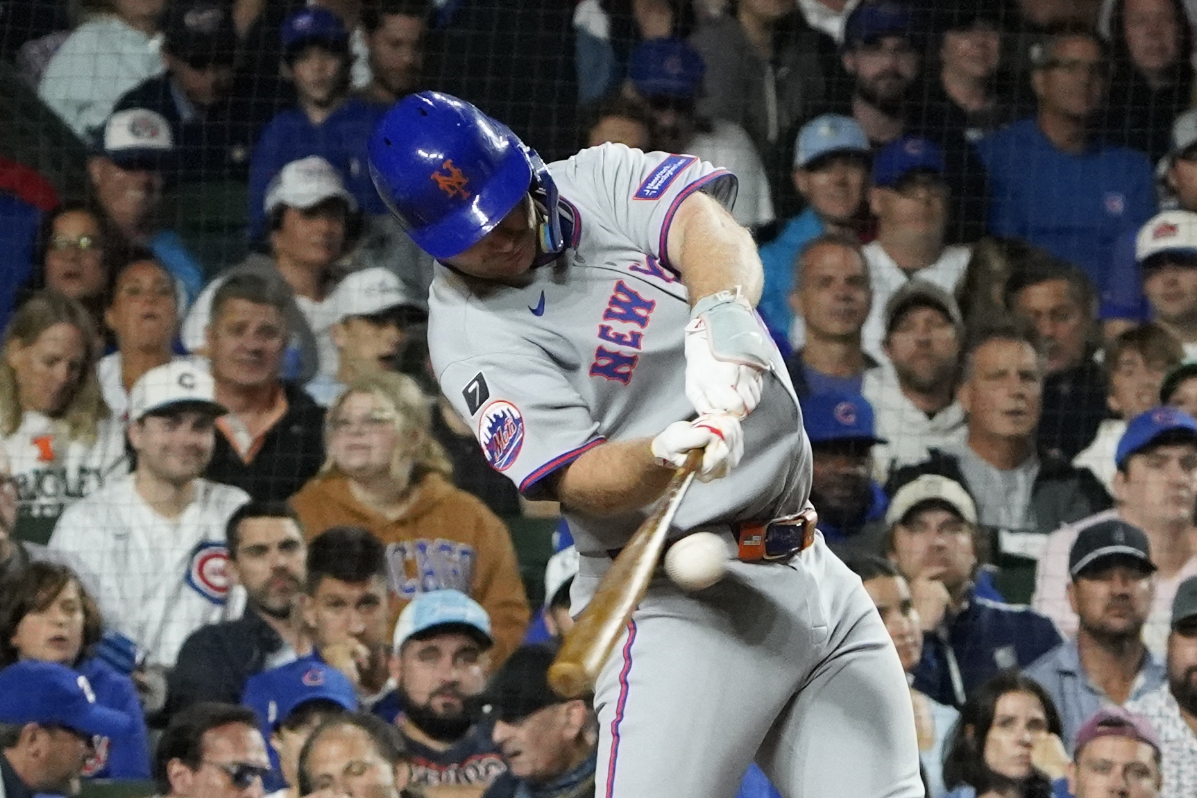 Mets stay alive, beat Marlins 5-0 as postseason hopes come down to ...