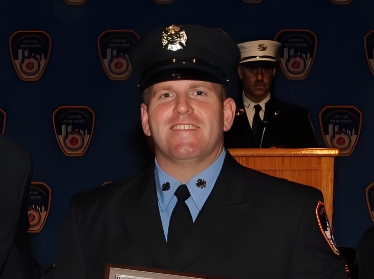 Firefighter in Brooklyn dies after suffering medical episode while ...
