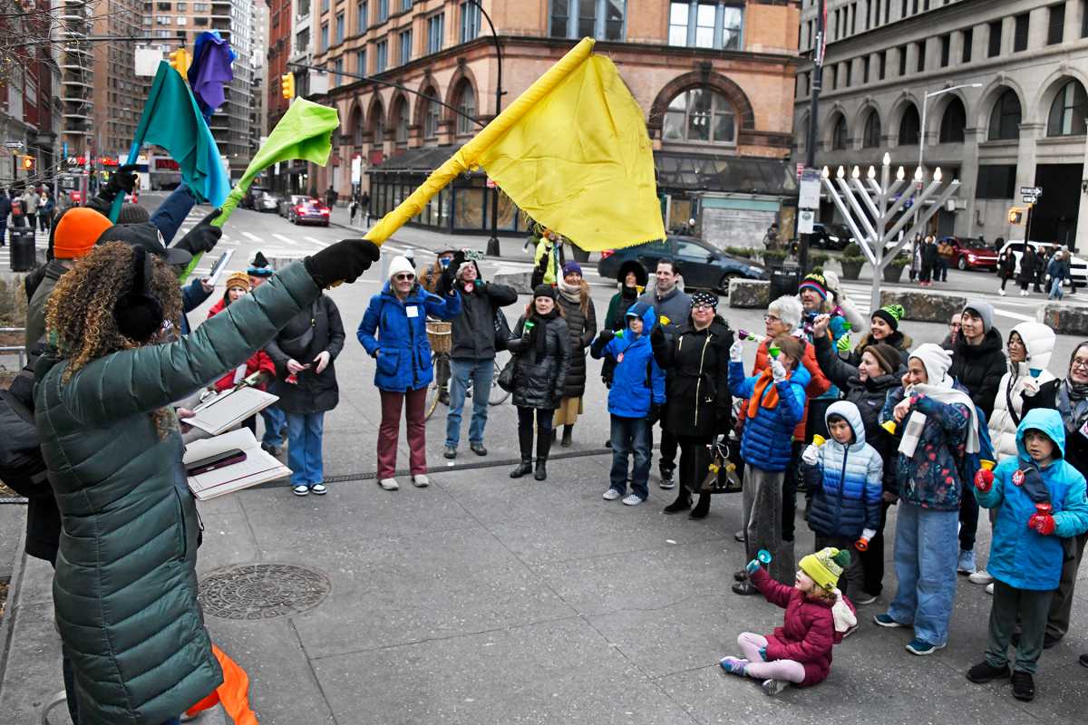 Ringing in the season: ‘Bell by Bell’ in East Village lets everyone ...